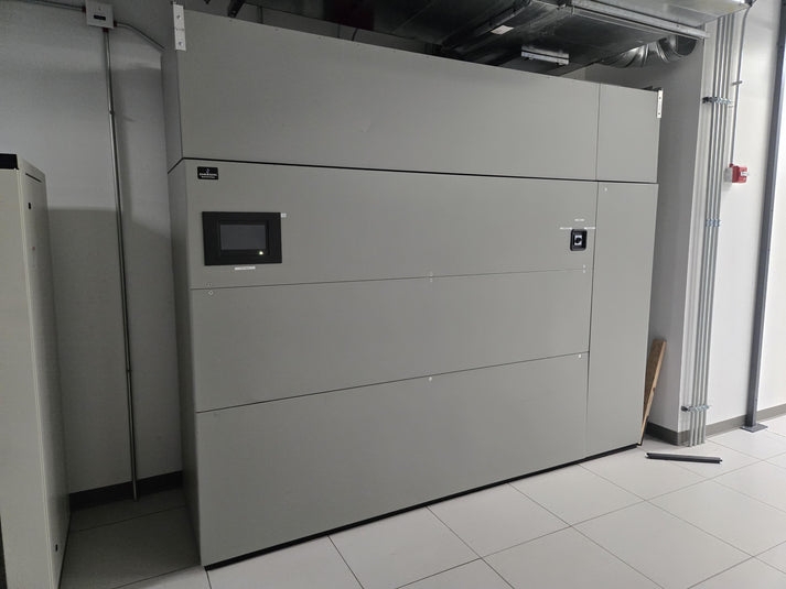 Liebert Deluxe System 3 FH740C Chilled Water Downflow CRAC 460V '07 ...